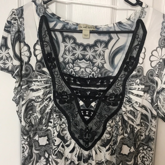 live and let live from Macy’s | Tops | Euc Xl Macys Top Shirt Tunic Bw Lace Boho Design | Poshmark